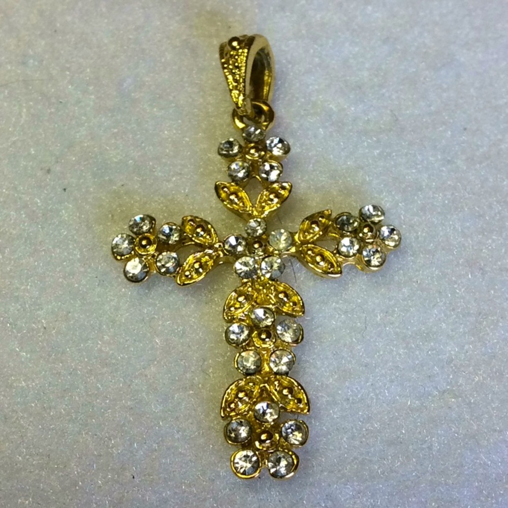 Feminine, Sparkly Golden Cross Pendant-Floral Leaf - Gem